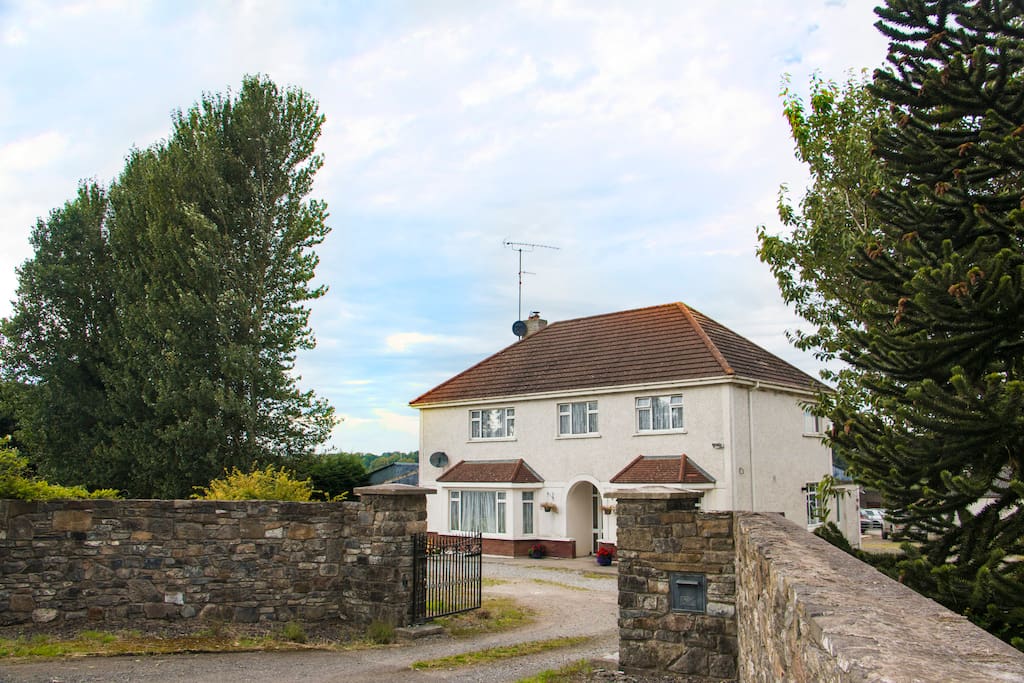 willowfarm,owol,rmrmer_大山谷图库